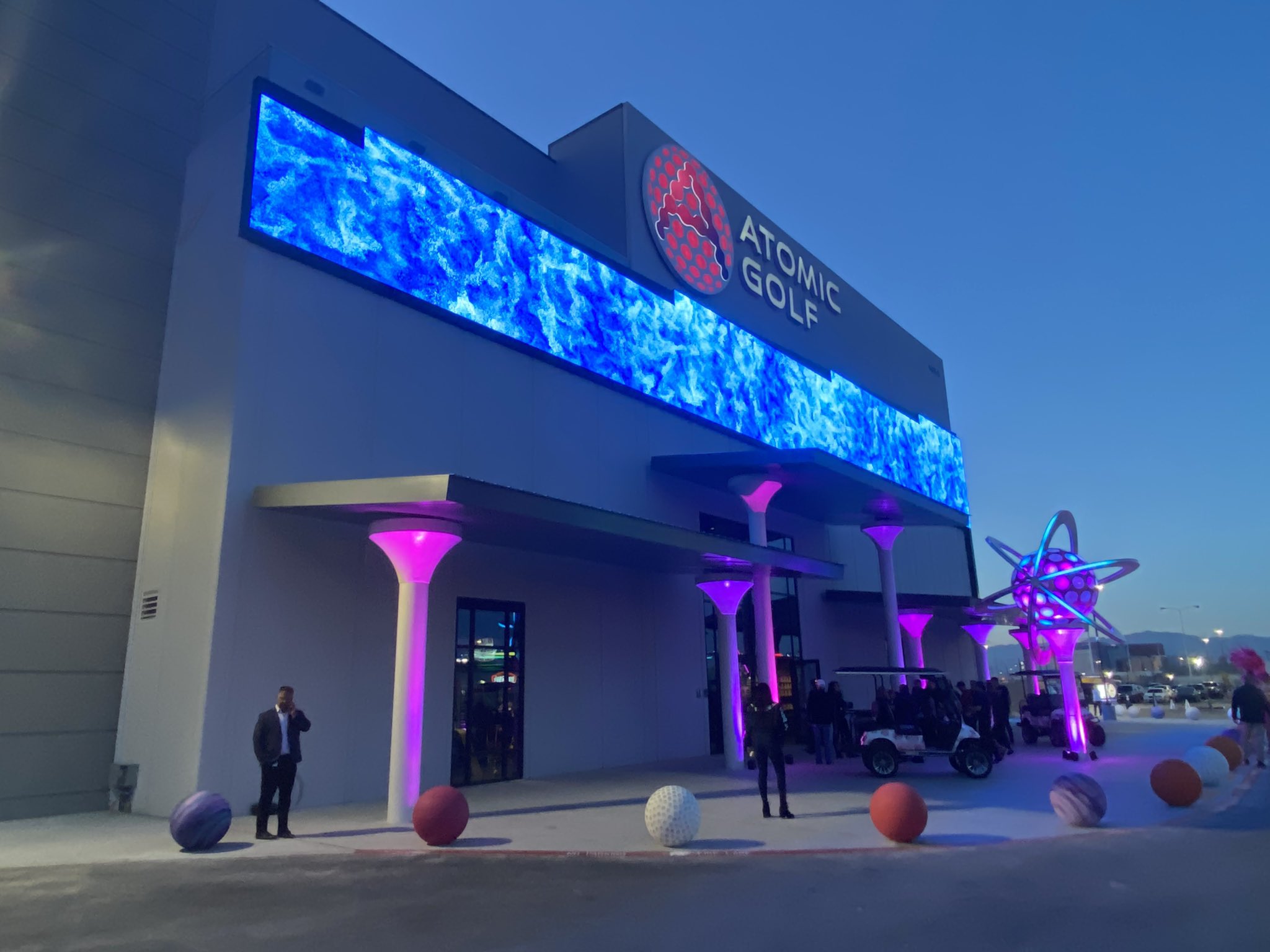 Sixteen:Nine | All Digital Signage, Some Snark